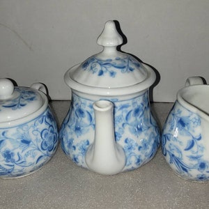 S.P.M. Walkure-bayreuth Bavaria Germany White and Blue Flowers ...