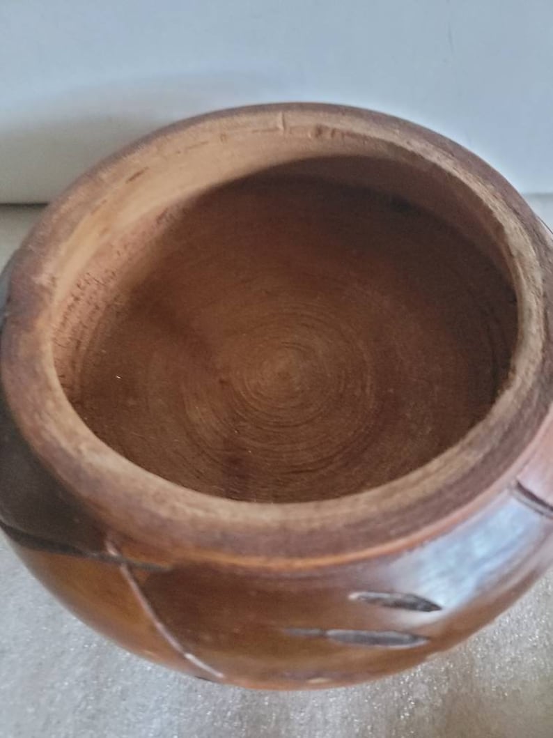 Vintage Carved Wood Round Container With Lid. - Etsy