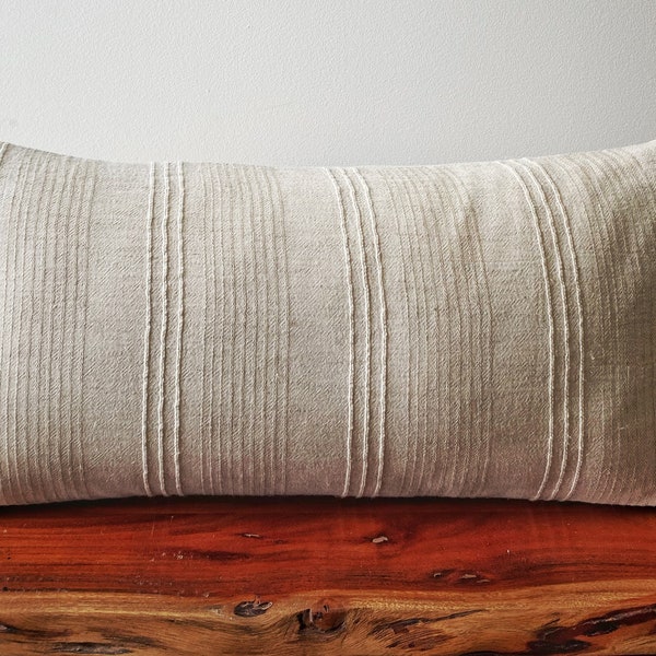 Minimalist Pillow - Etsy