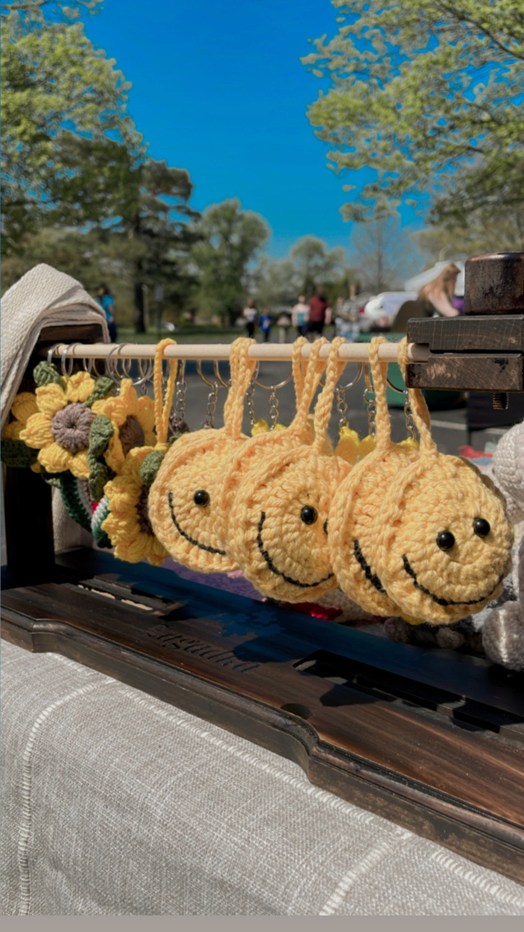 Smiley Face Keychain, Purse Accessories, Backpack Gadgets for Kids ...