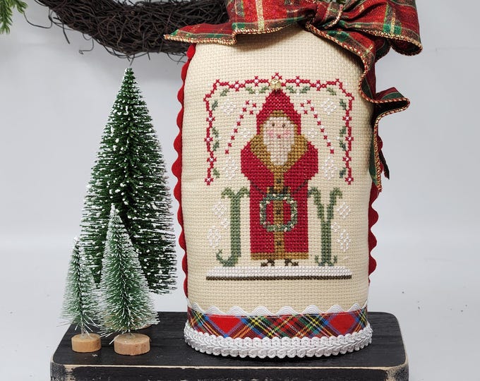 Homespun Elegance Cross-stitched JOY SANTA STAND up on 14 Count Mocha ...