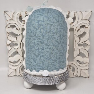 Brenda Gervais Cross-stitched HELLO SPRING Motif Stand-up on 14 Count ...