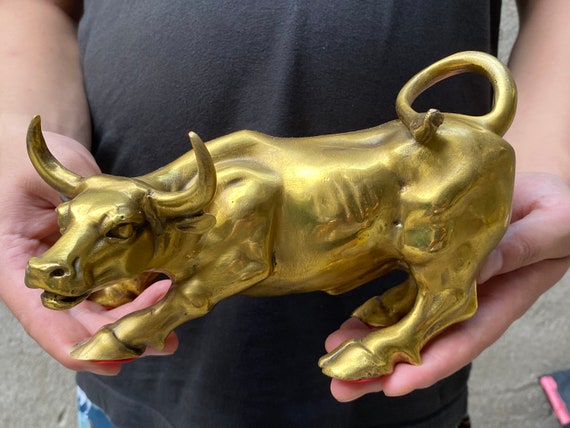 Wall Street Bull Desktop Statue