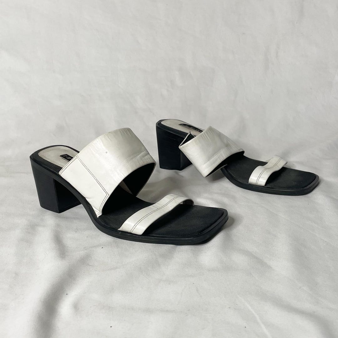 90s White and Black Square Toed Heels Size 7.5 - Etsy