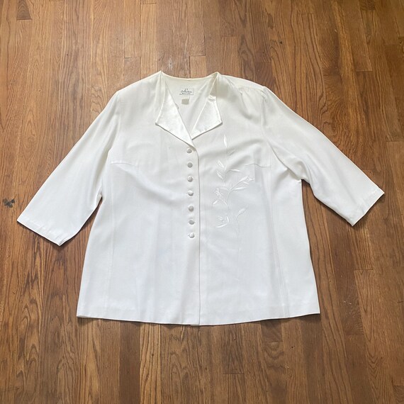 Plus Size 80s White Button Up Top - Gem