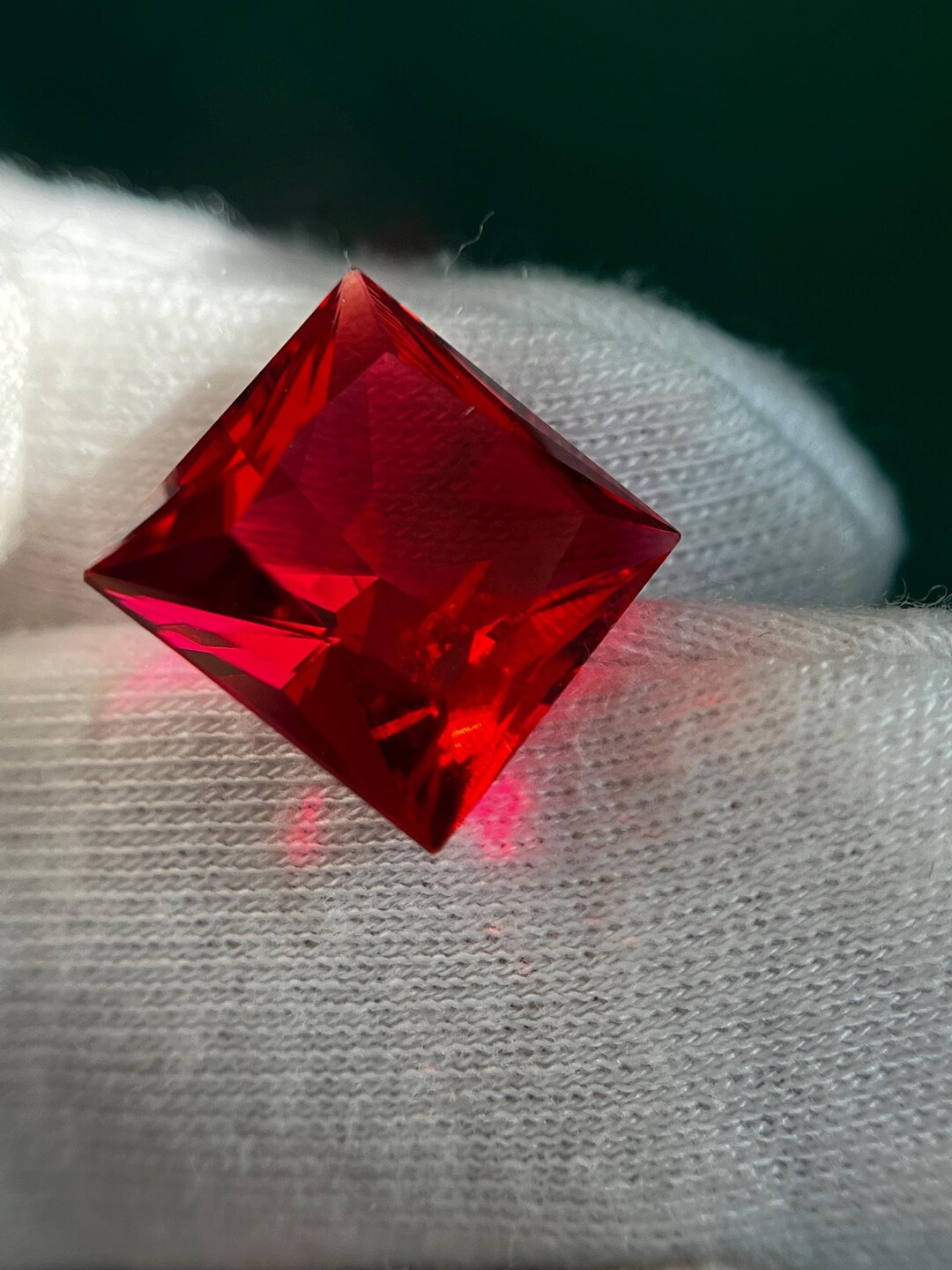 7.3ct 12mm Red Beryl Bixbite Princess Cut. Outstanding Quality Lab ...