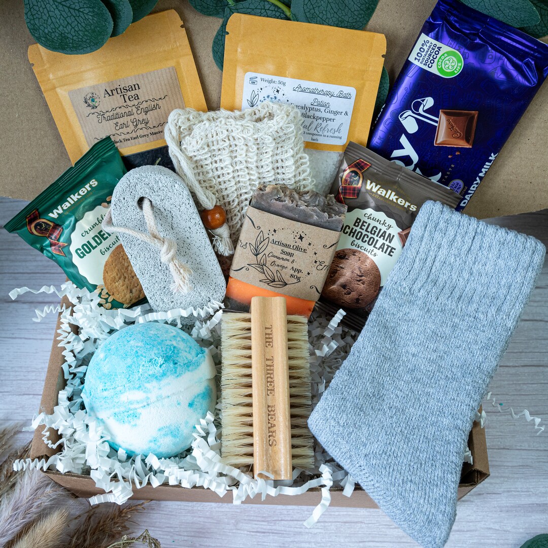 HAMPER FOR HIM | Boyfriend Best Friend Dad Gift | Mens Hug in a Box ...