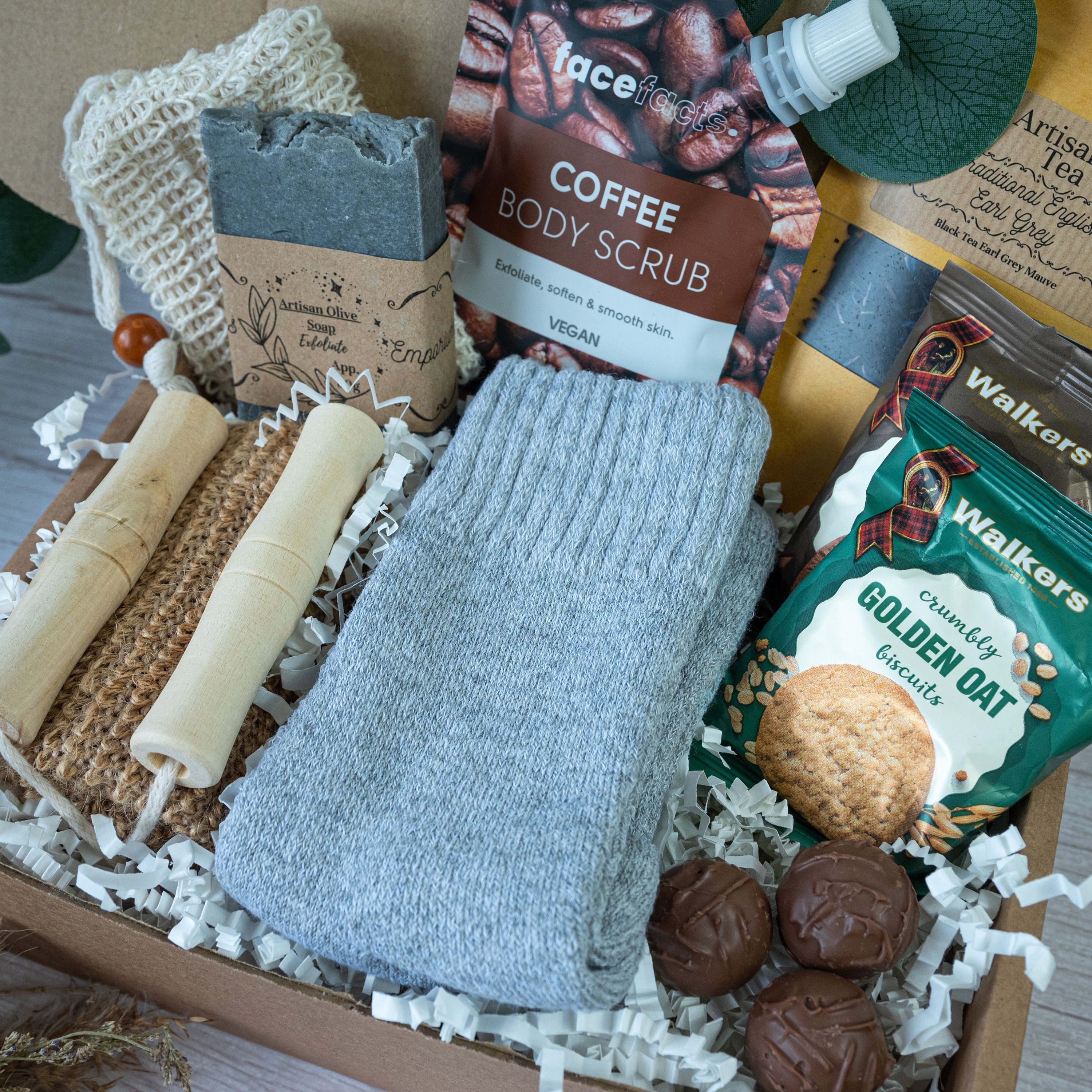 Mens Hug in a Box - Birthday Gift for Men - Christmas Gift Set for Men ...