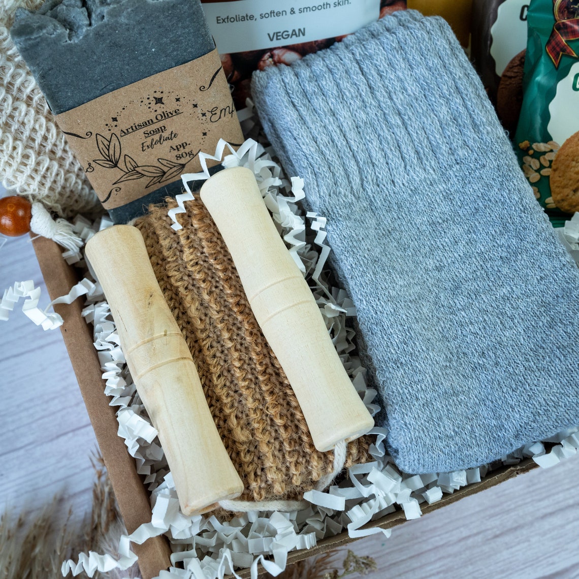 Mens Hug in a Box - Birthday Gift for Men - Christmas Gift Set for Men ...