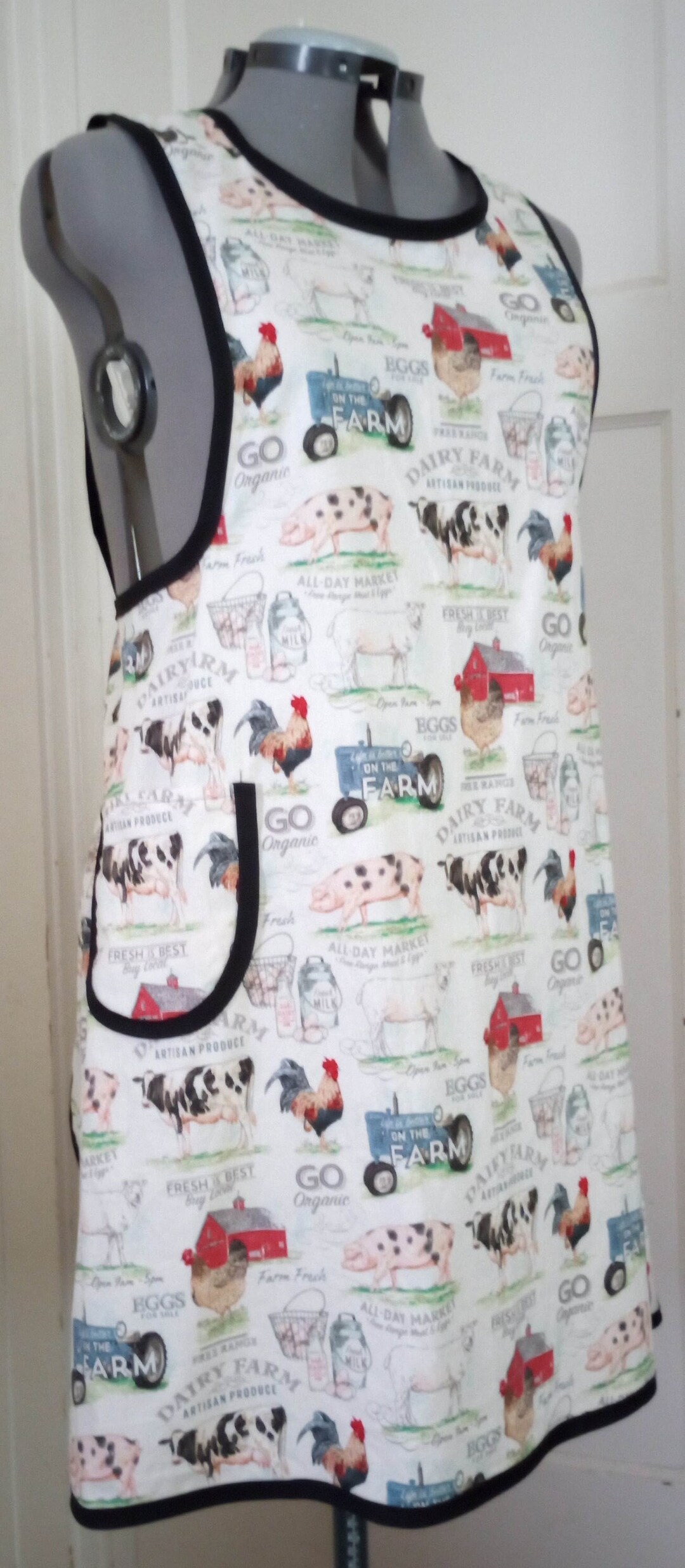 Organic Farm Animal Tractor Retro Style Full Farmhouse Apron With ...