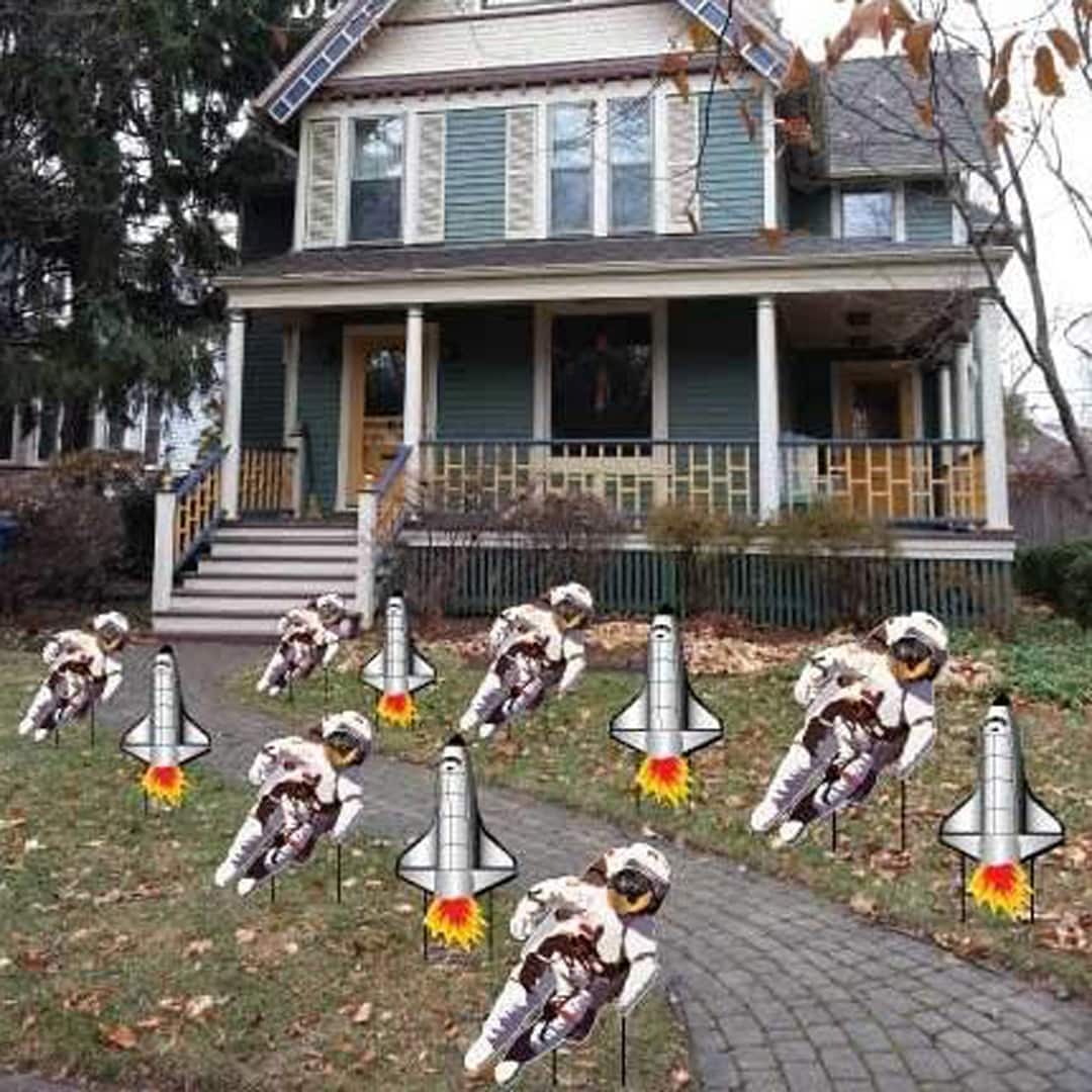 Space Themed Pathway Markers - Astronauts & Space Shuttles, 10pc ...