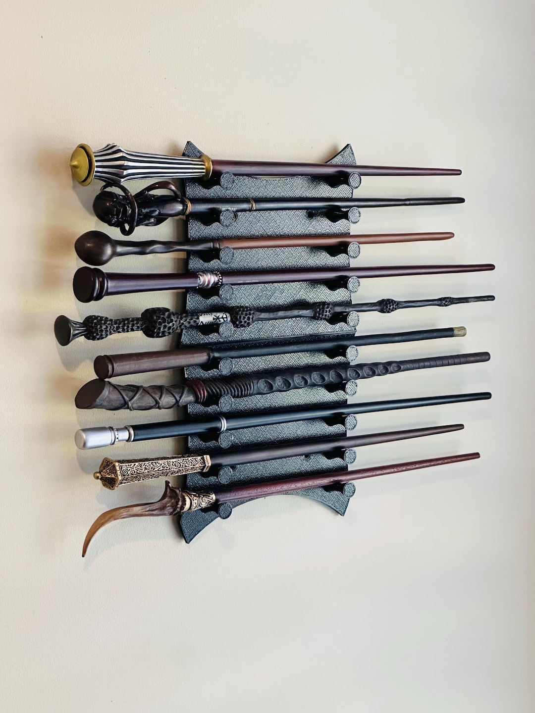Horizontal Wand Wall Mount: Magic Wand Display Holder (holds 10 Wands ...