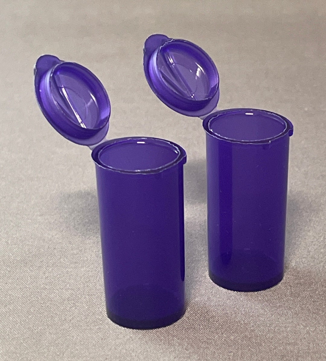 Small 2 Dram Transparent Violet Sized Vials One Piece Plastic Micro ...