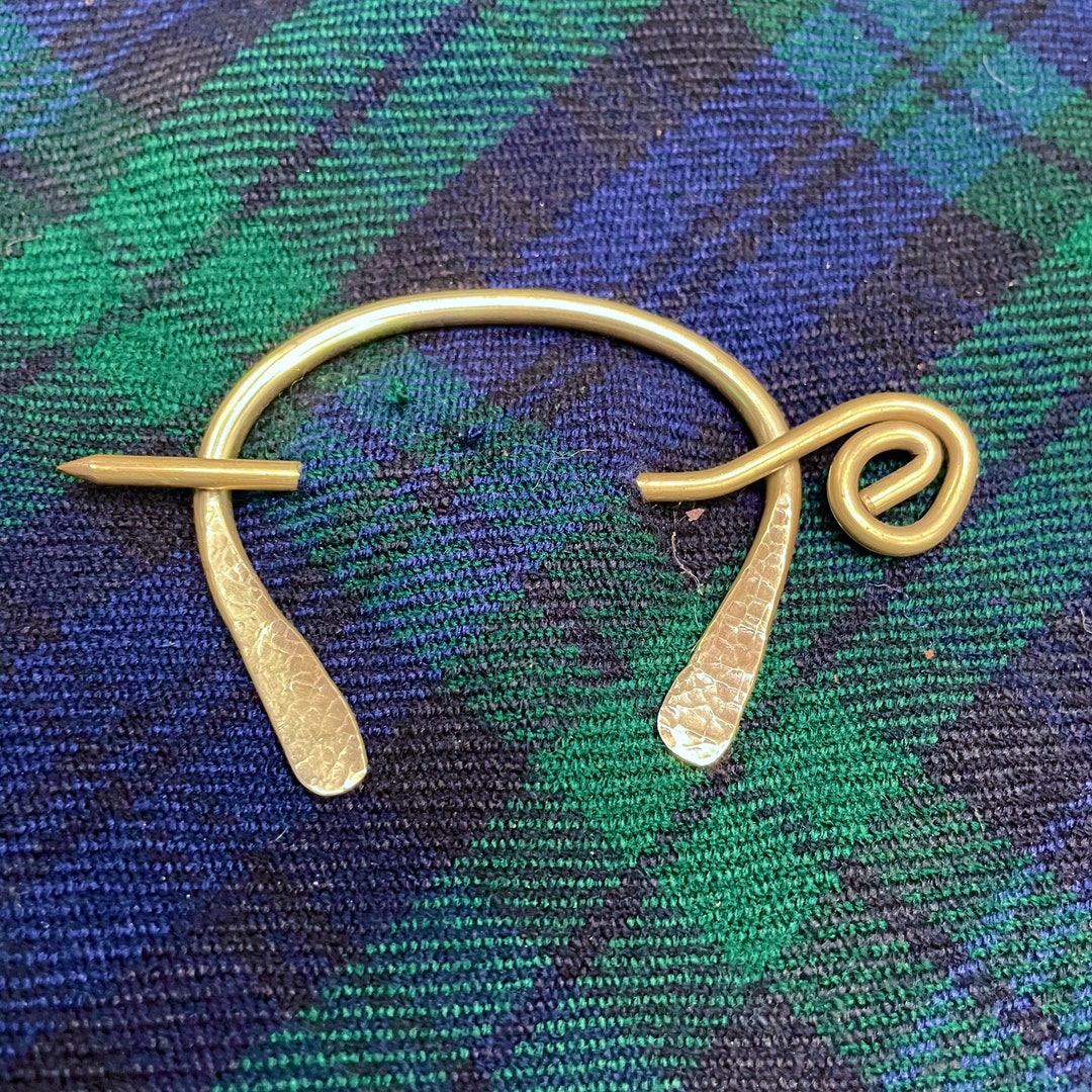 Hammered Brass Penannular Brooch Kilt Pin Fly Plaid Cloak Shawl ...