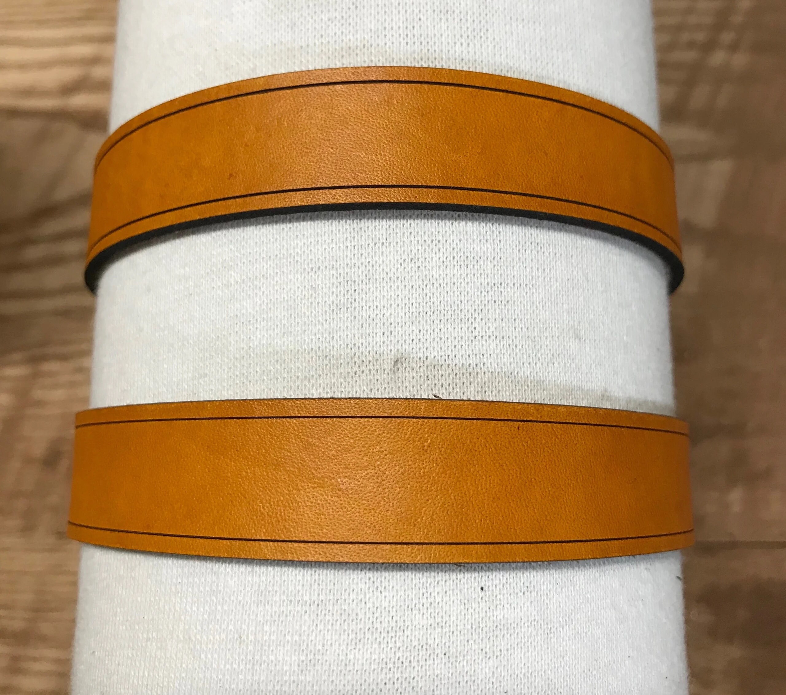 Handmade Plain Leather Arm Garters | Adjustable Sleeve Holder Bands for ...
