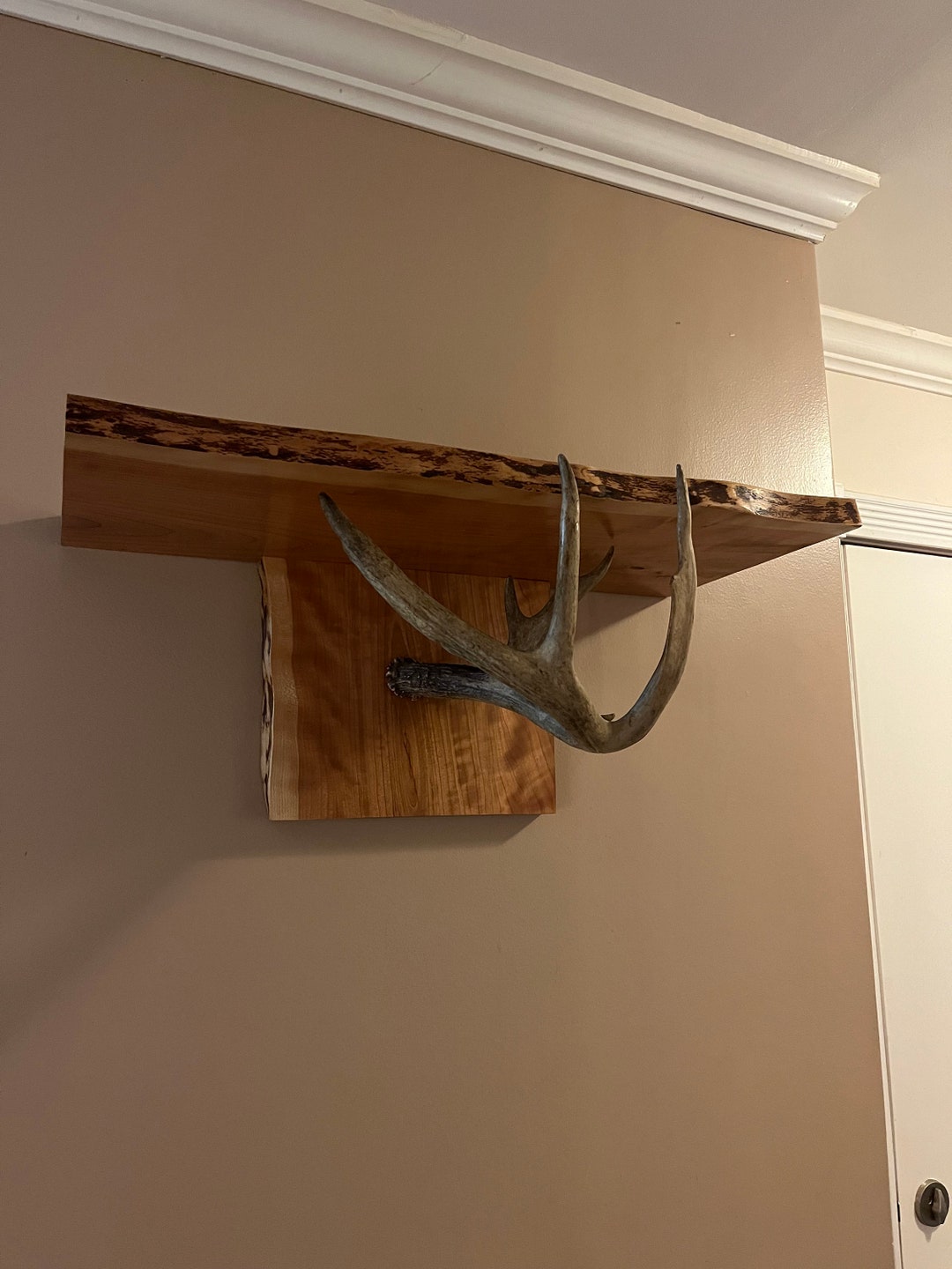 Live Edge, Cherry Antler Shelf - Etsy