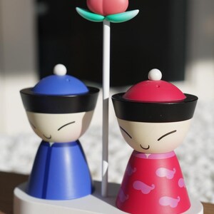 Alessi Mr. and Mrs. Chin Salt & Pepper Shakers - Etsy