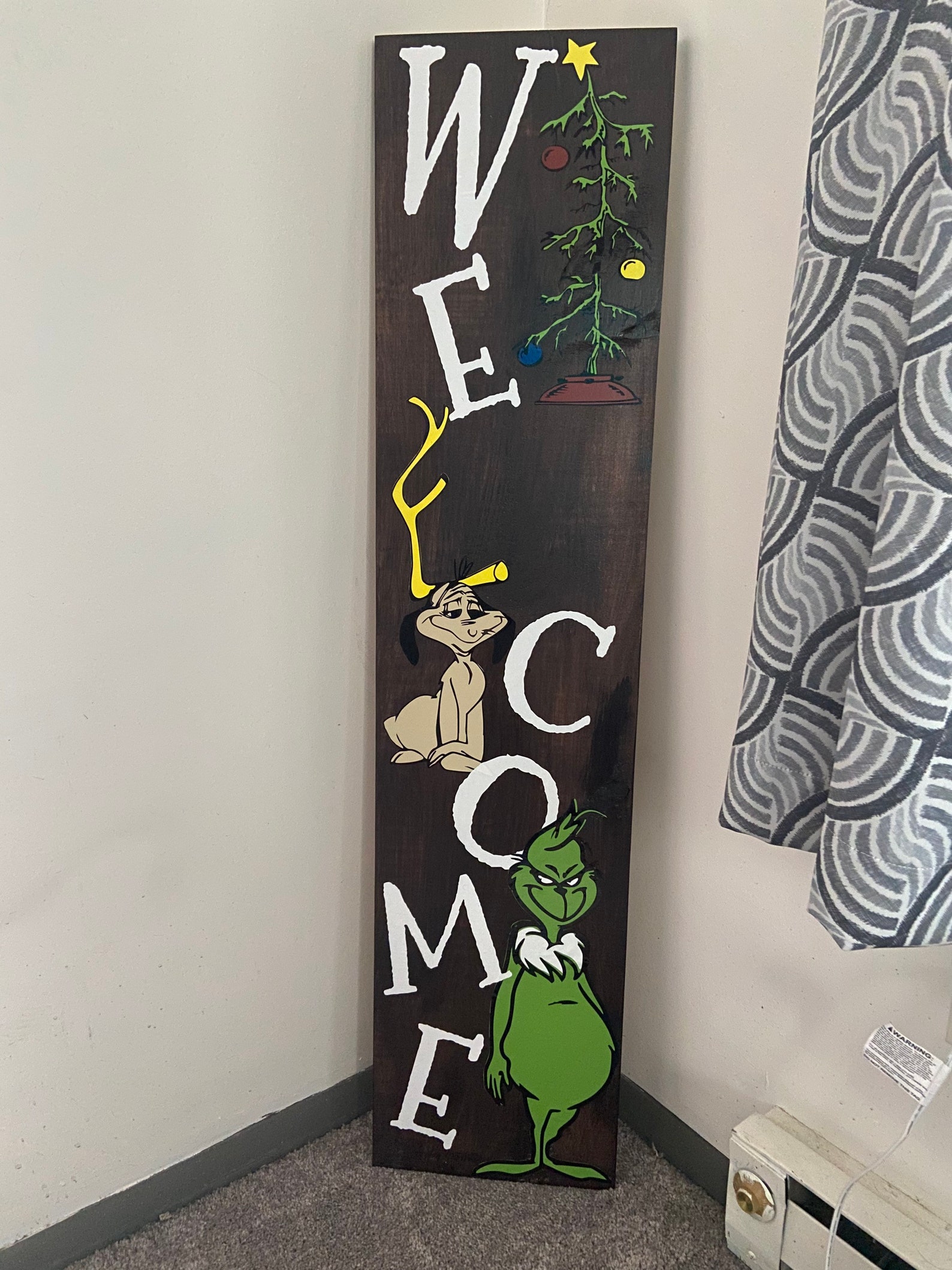 Grinch Welcome Sign - Etsy