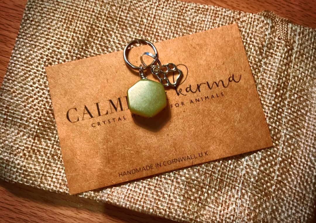 Peridot Crystal Healing Pet Charm: Calming Stone for Dogs & Cats - Etsy