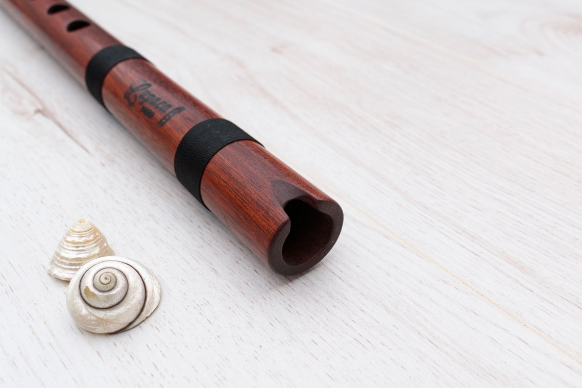 Quenacho Flute ~ Professional ~ Key in D ~ Bloodstick Wood - Etsy