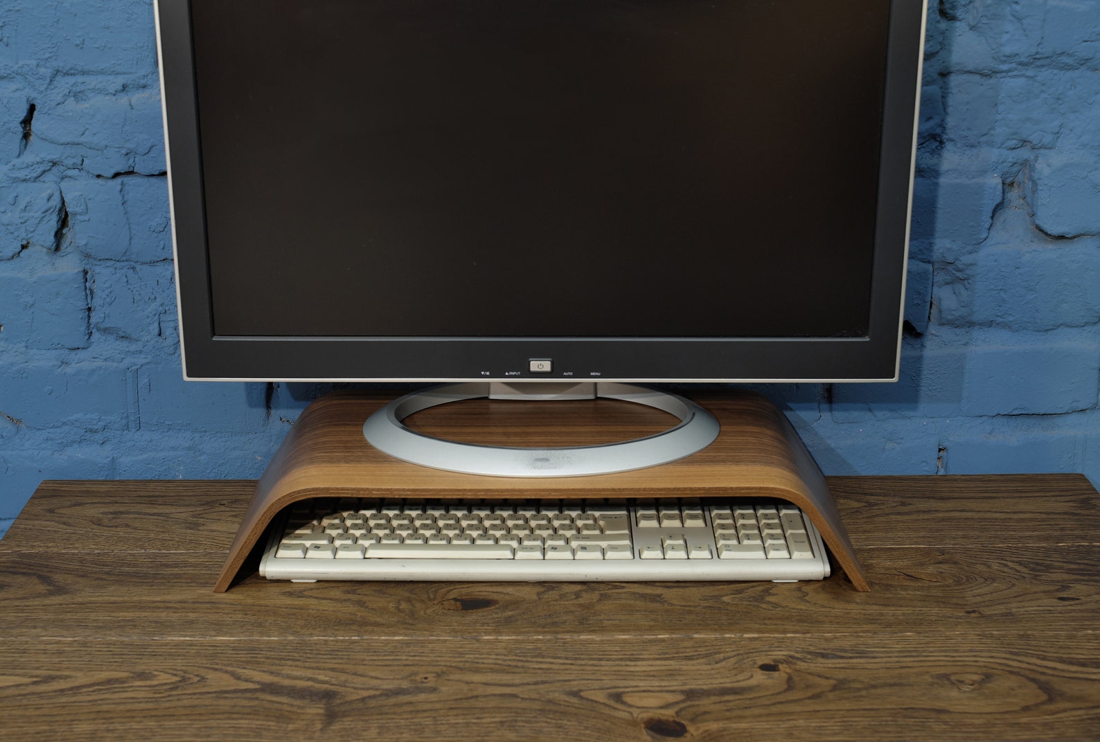 Imac stand riser - bdamale