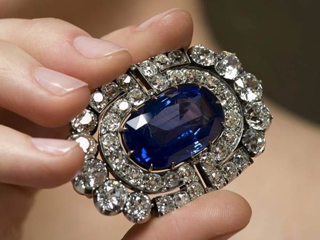 Vintage Inspire Brooch for Women / Sapphire Cushion With Round Cut CZ ...