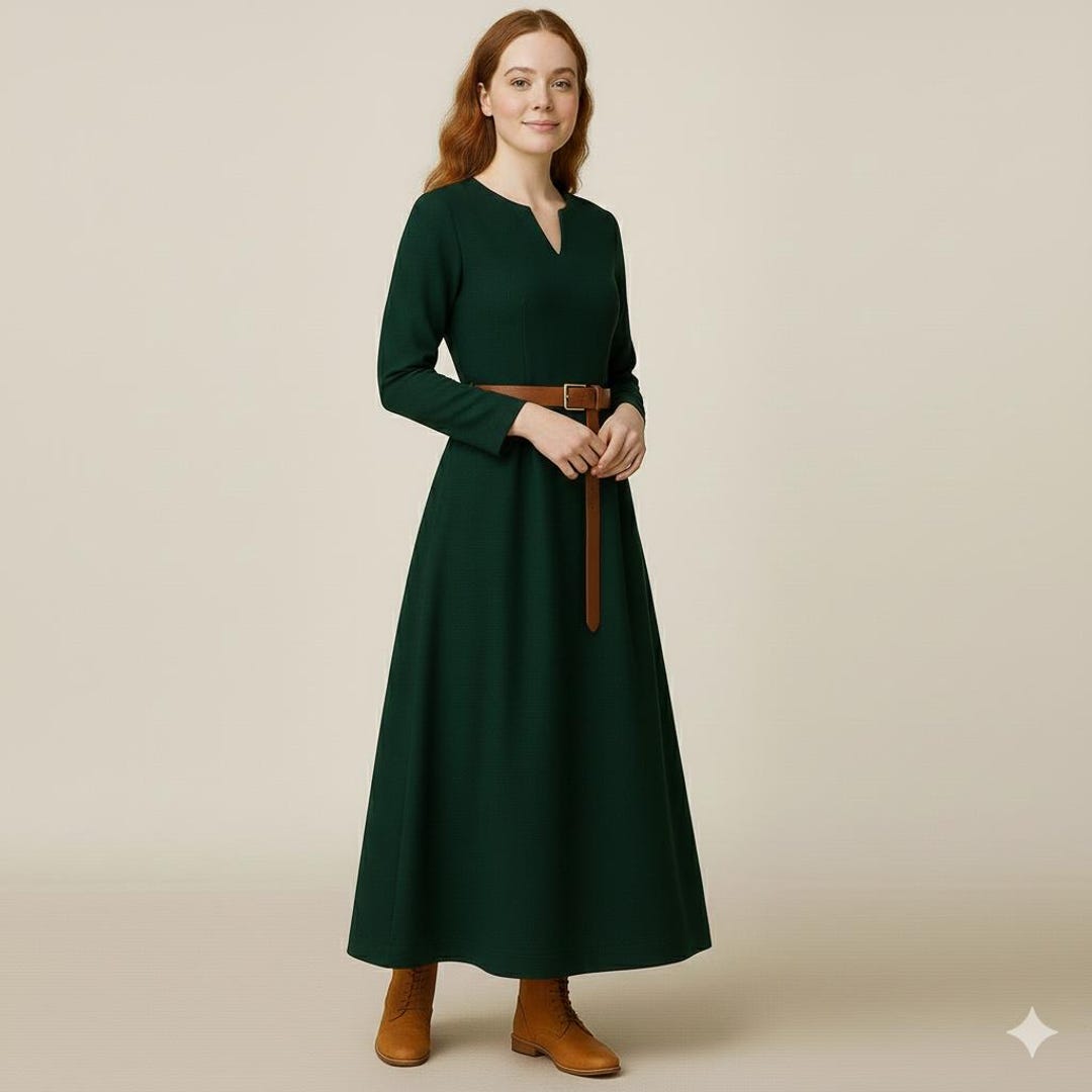 Female Landsknecht Woolen Gown, Women Renaissance Gown ...