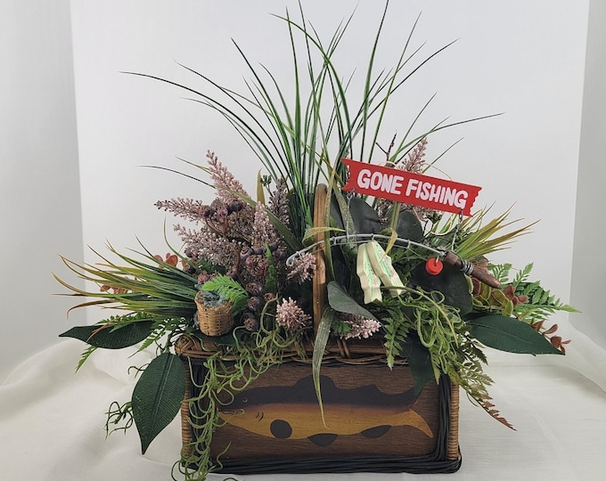 Rustic Fishing-themed Floral Centerpiece in Woven Basket With Vintage ...