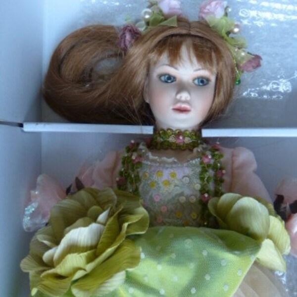 Mundia Doll - Etsy