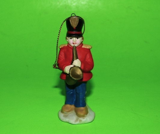RUSS Christmas Village Figurine & Ornaments Holiday Village Bisque ...