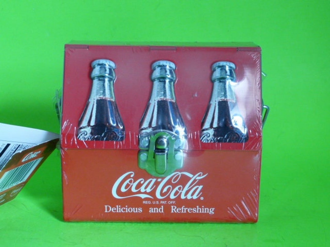 COCA-COLA Mini Lunch Box Tin With Cherry Flavored Candy Wooden Handle ...