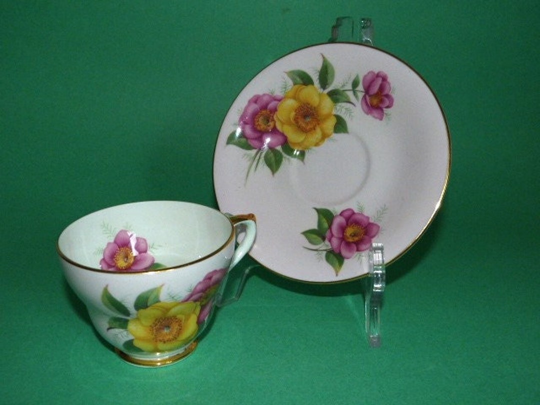 HM SUTHERLAND Teacup Coffee Cup & Saucer Bone China Pink Yellow Pink ...