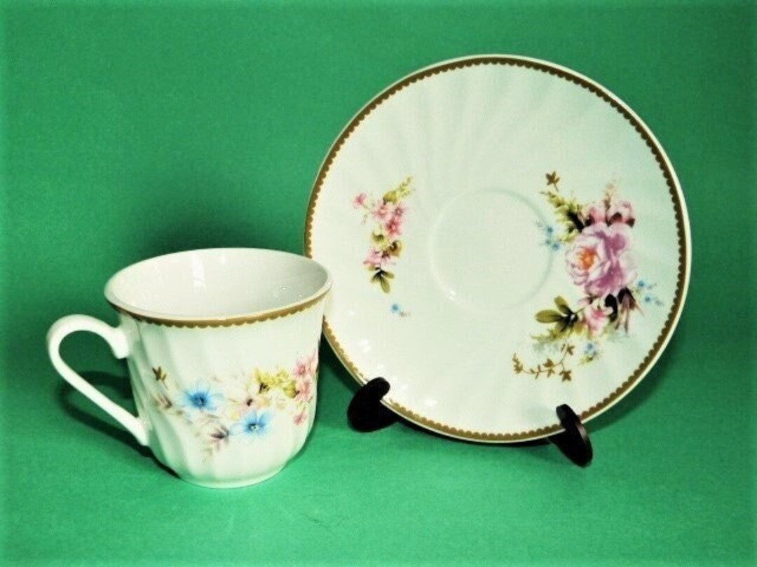 CIERA Teacup & Saucer Set Fine China Luscious Pink Roses Ribbed ...