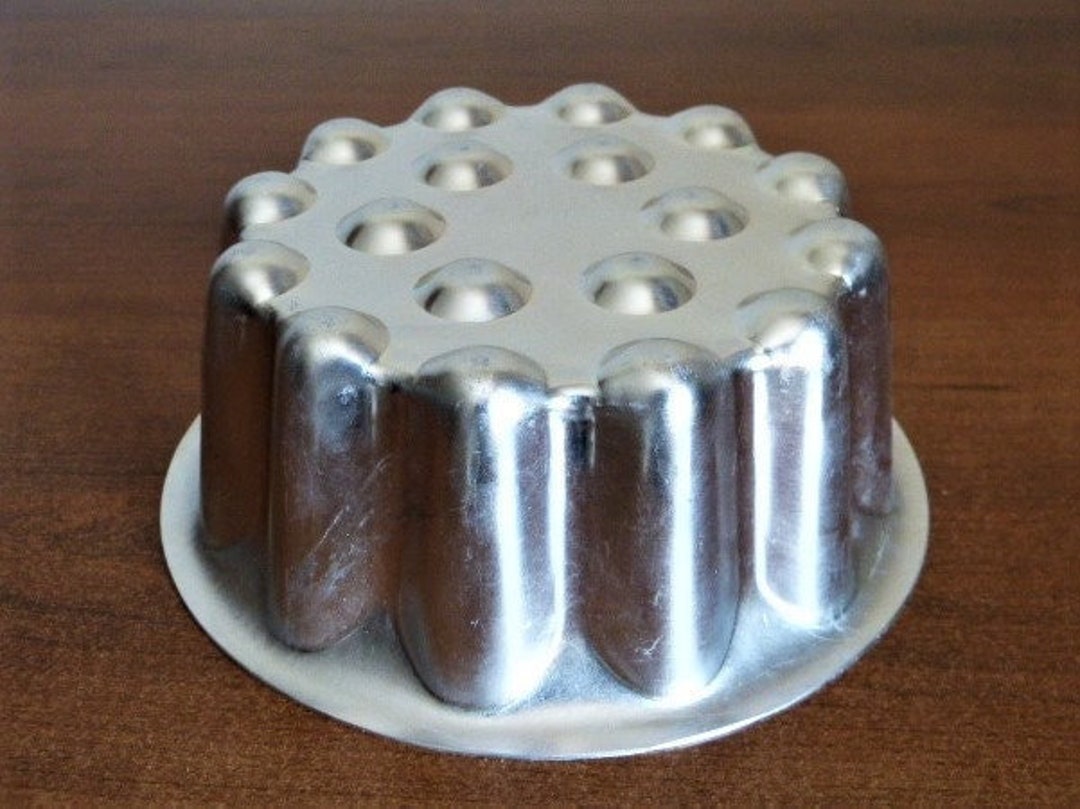 Aluminum Mold Silver Half -cylinders Raised Dots 6.75” Diameter 4 Cups ...