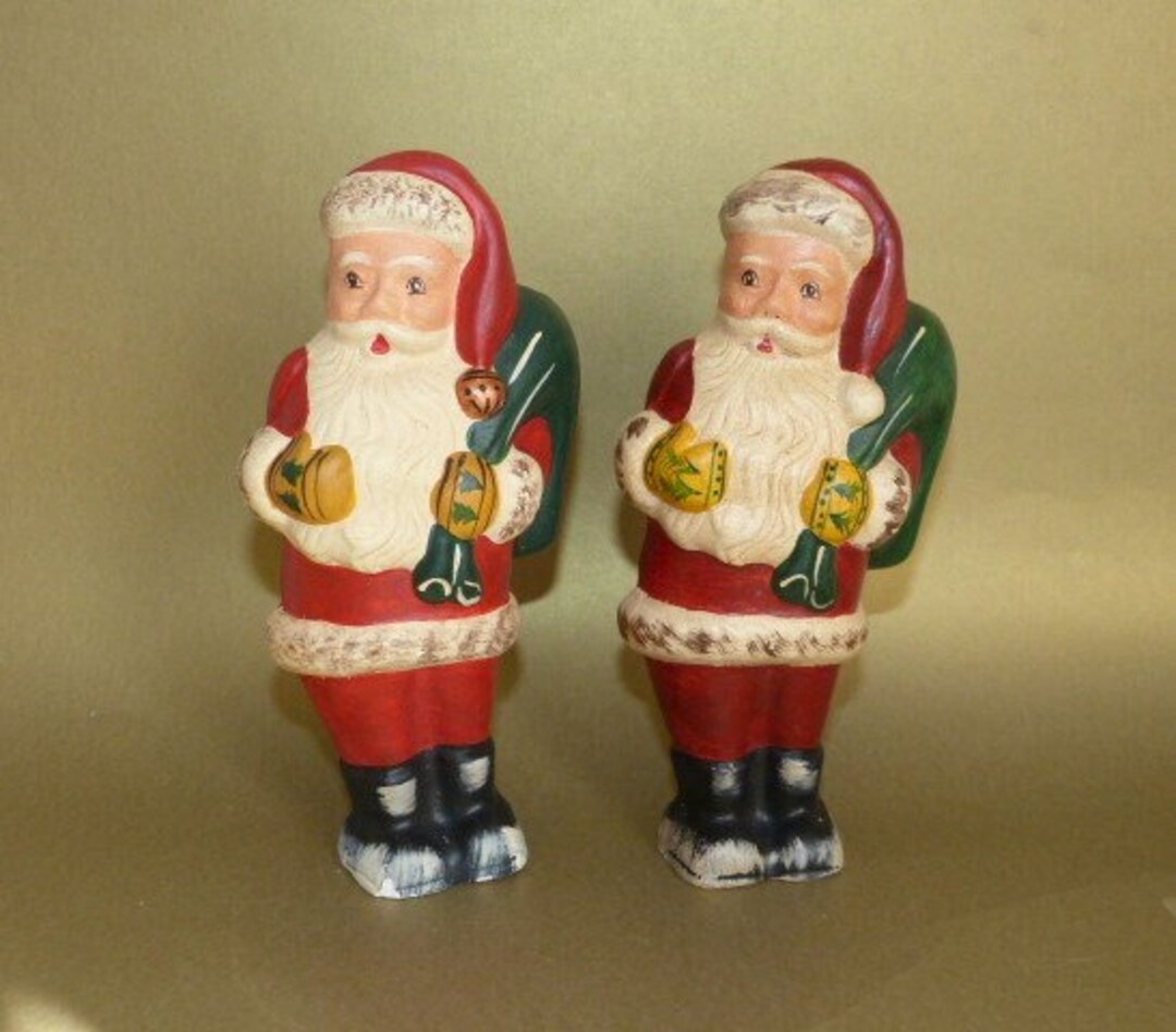 RICH CONNOLLY Folk Art Modern Santas With Sack Chalk Ware 7.25” Signed ...