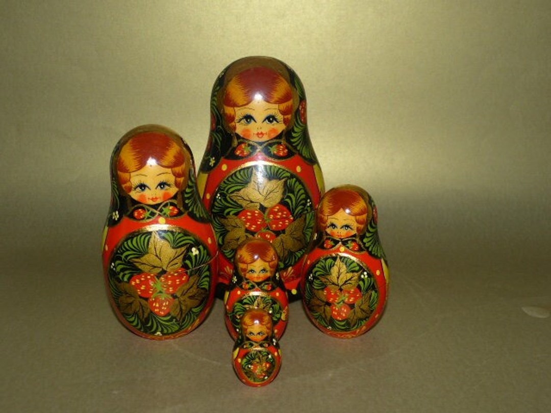 Russian Wooden Nesting Dolls MATRYOSHKA 5 Pieces Strawberries 3.5 6 ...