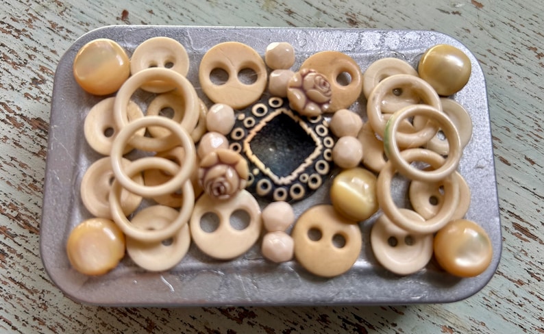 Antique Button Box, Bone Buttons, Czech Roses, Vintage Trinket Box - Etsy