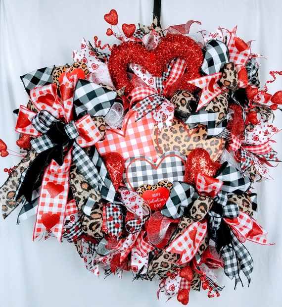 Valentine's Day Cheetah Print and Heart Wreath | Etsy