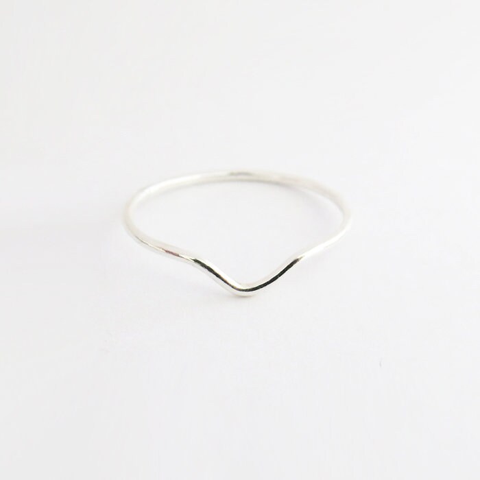 Thin V-ring Hammered or Smooth Stacking Ring Simple 925 - Etsy