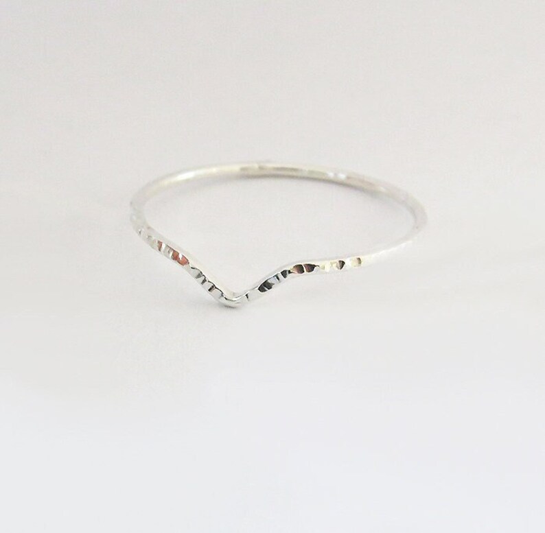Thin V-ring Hammered or Smooth Stacking Ring Simple 925 - Etsy