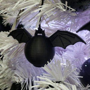 Bat Bauble Tree Ornament • Gothic Holiday Home Decor • 3D Printed - Etsy