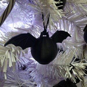 Bat Bauble Tree Ornament • Gothic Holiday Home Decor • 3D Printed - Etsy