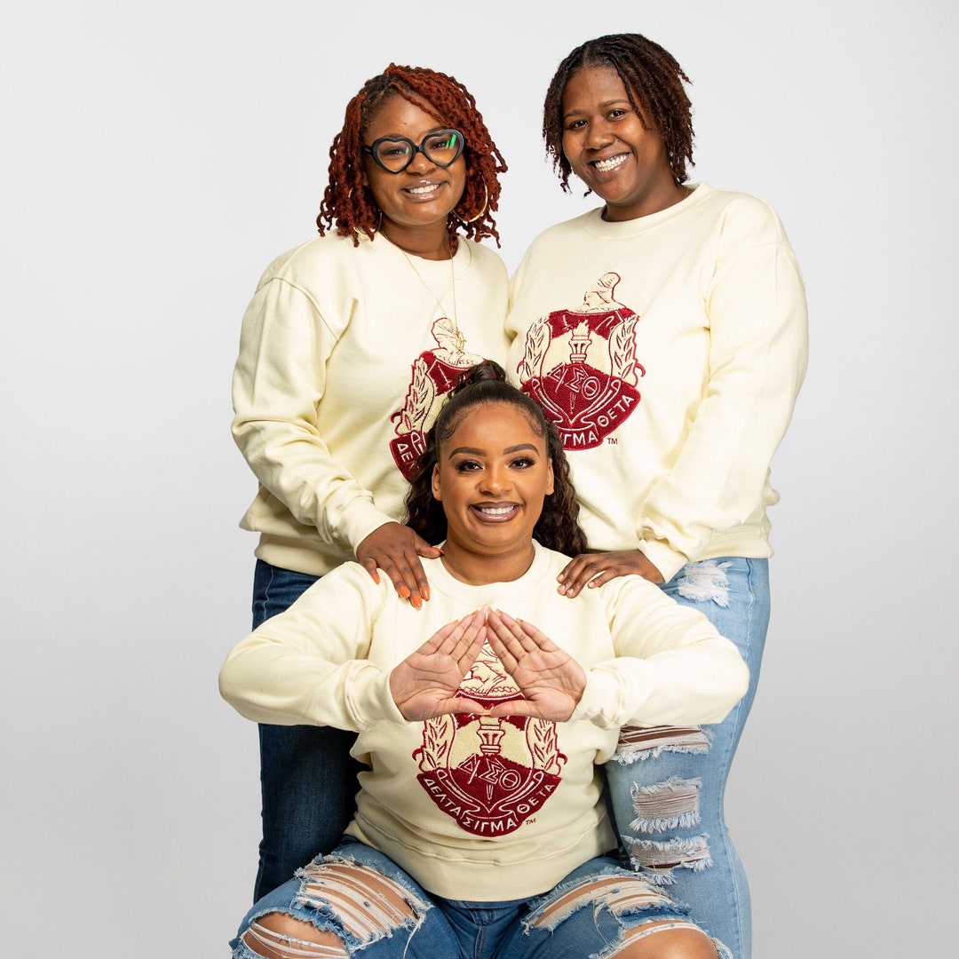 Delta Sigma Theta Chenille Crest Crimson and Cream Crewneck - Etsy