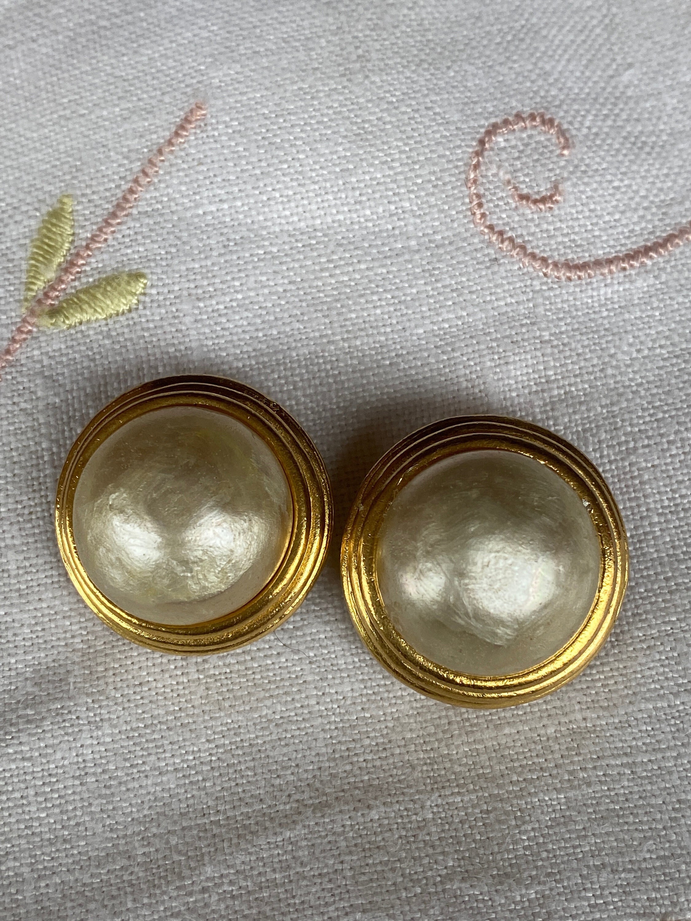 Chanel 1982 - Etsy Chanel 1982 - Etsy
