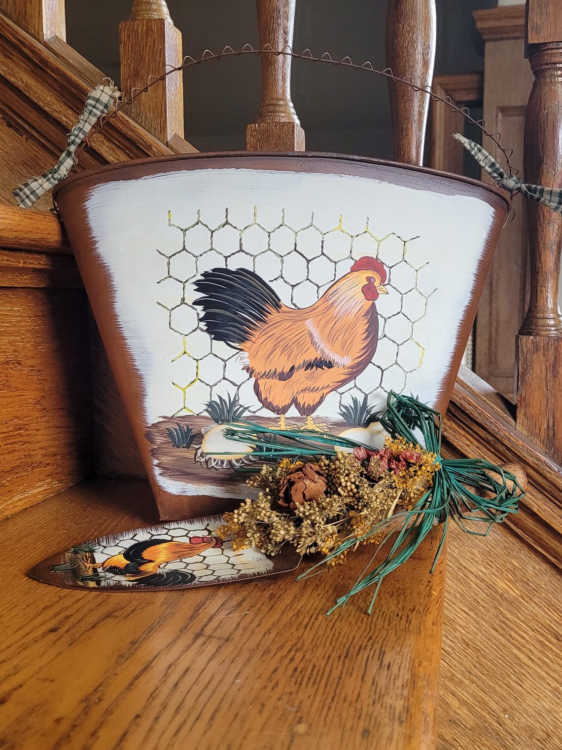 Chicken Hen Metal Wall Pocket Hand Shovel Dries Flowers Farmhouse Decor ...