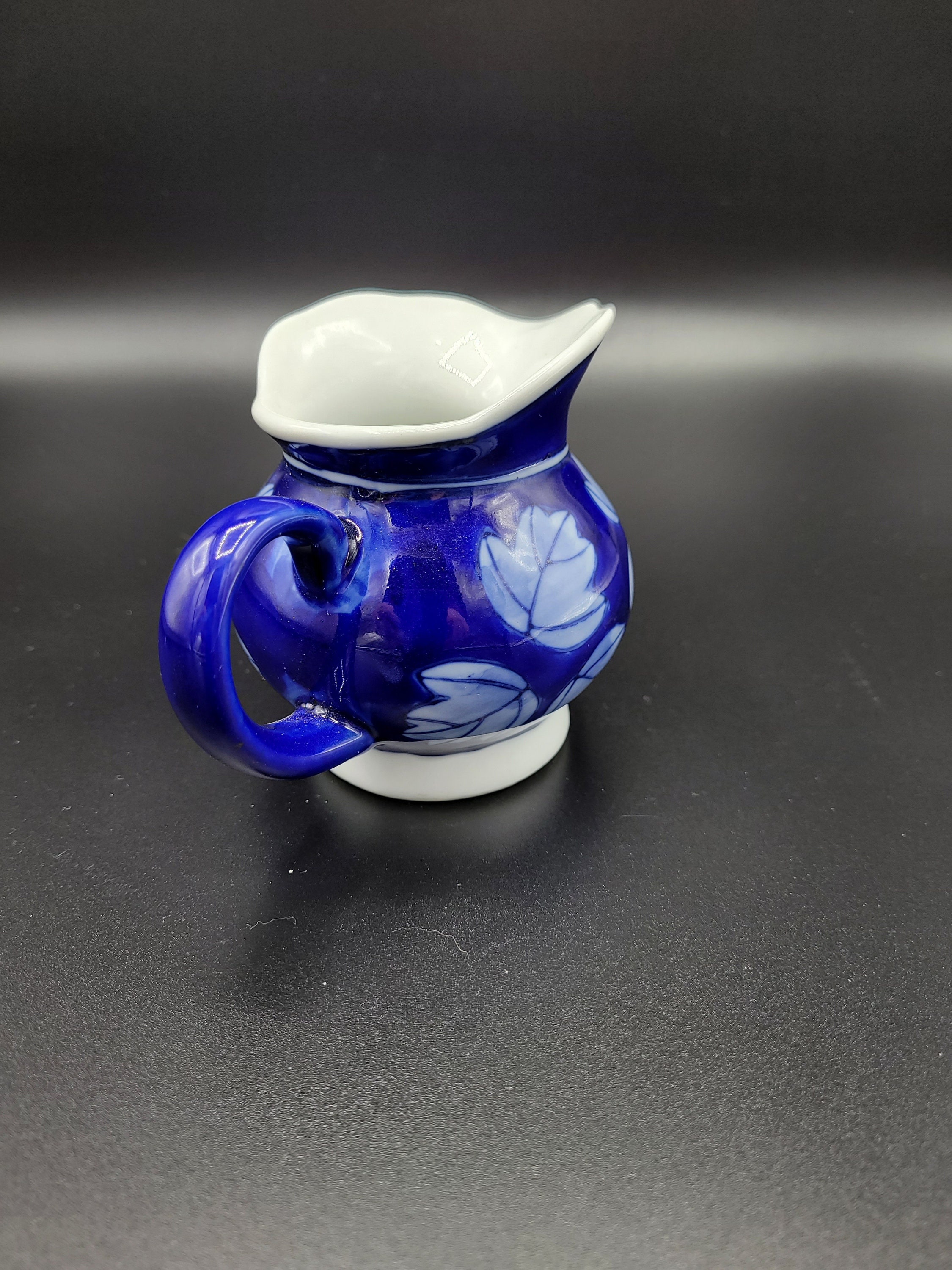 Vintage Designpac Pottery Cobalt Blue and White Leaf Design Creamer ...