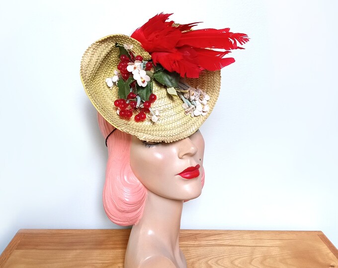 Vintage 1940's Yellow Straw Sweetheart Shaped Percher Hat W/ Bird~ - Etsy