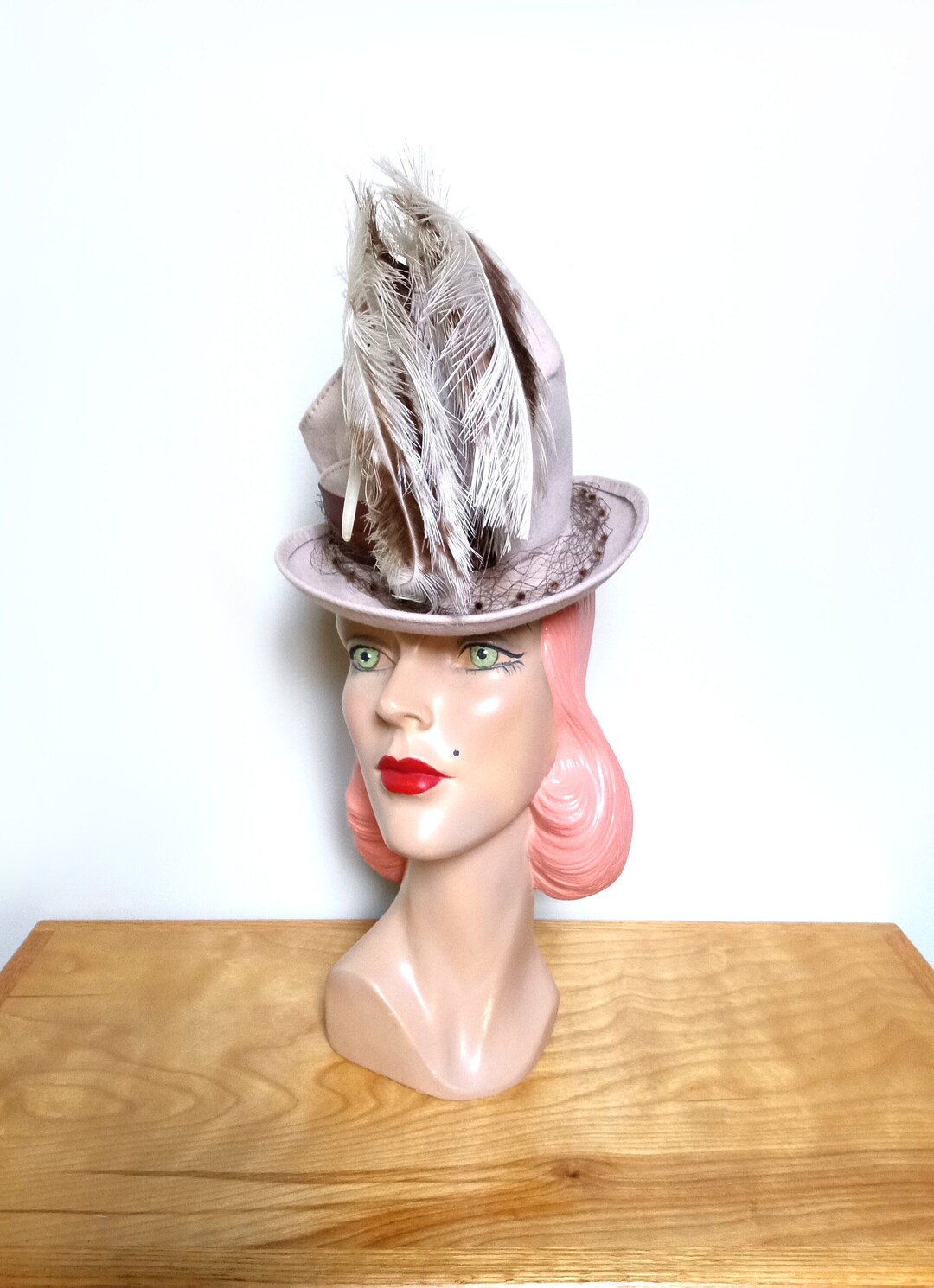 Vintage 1940's Asymmetrical Tilt Topper Hat W/plumes~ Caspar Davis - Etsy