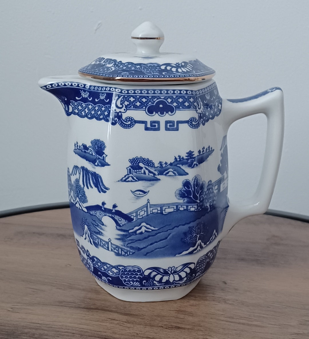 Ringtons Small Blue and White Willow Pattern Jug Produced by Wade ...