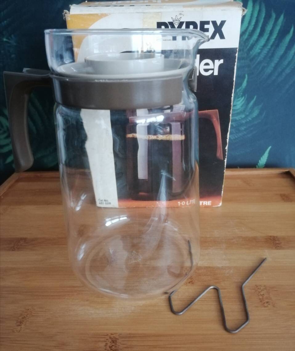 Pyrex Juggler Pyrex Glass Jug 1 Litre - Etsy